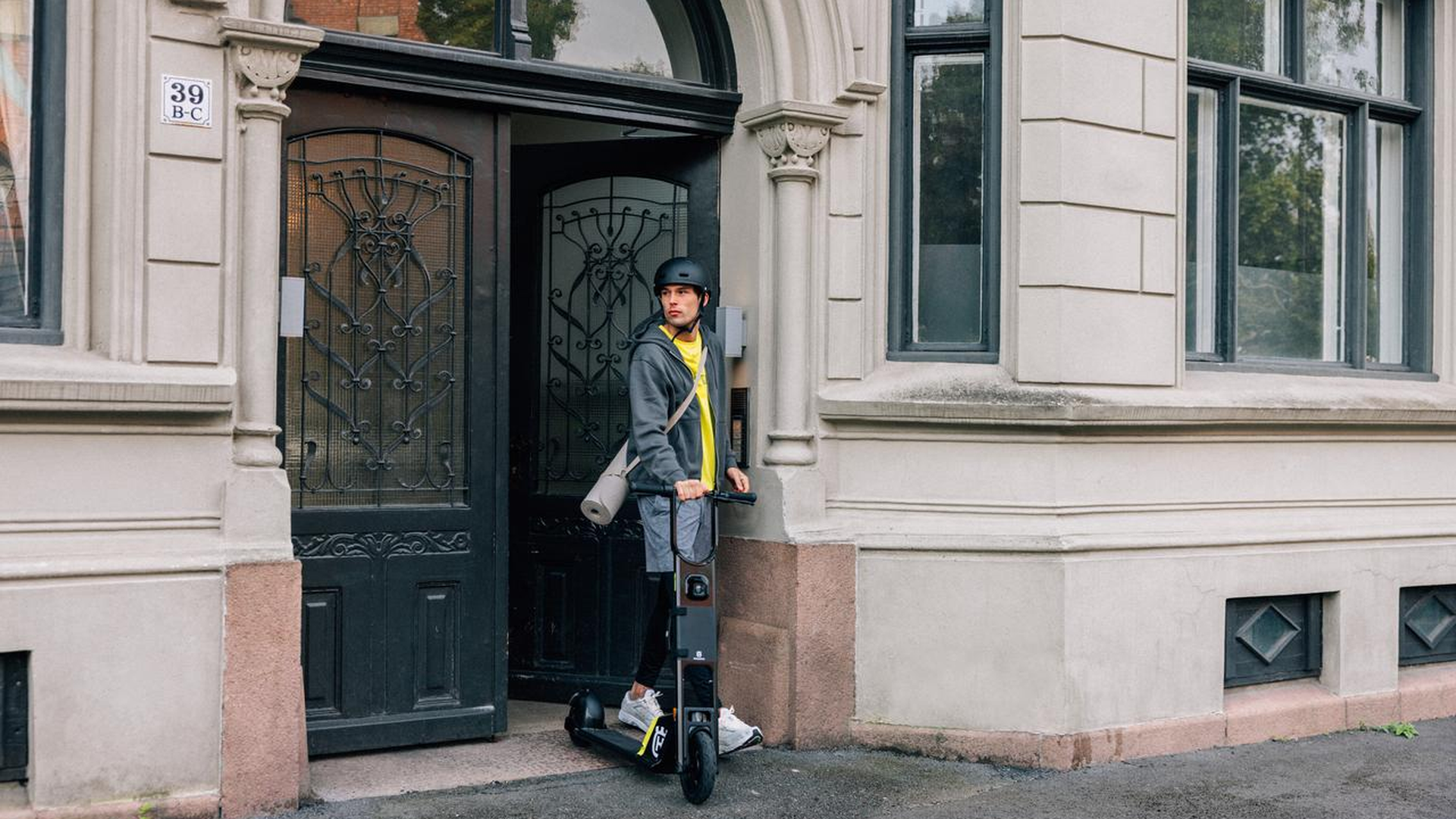 Husqvarna Skutta: debutta il nuovo monopattino elettrico del marchio ...