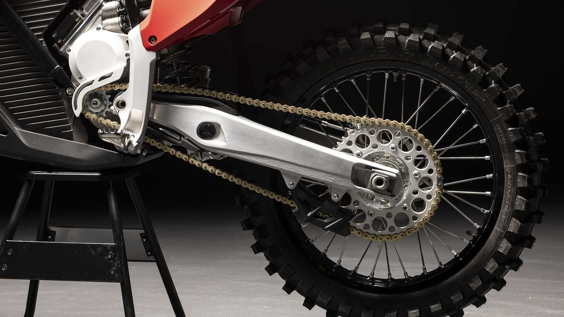 Stark Varg: Stark Future aggiorna la sua moto da cross 100% elettrica ...