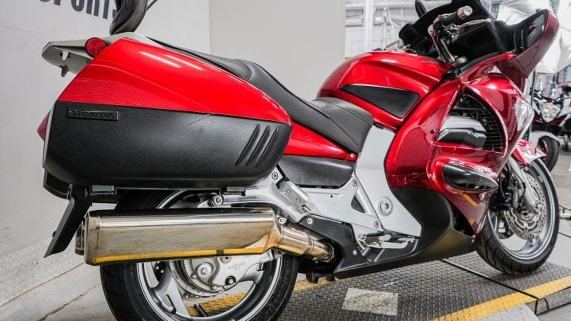 Honda ST1300: la leggenda delle sport touring