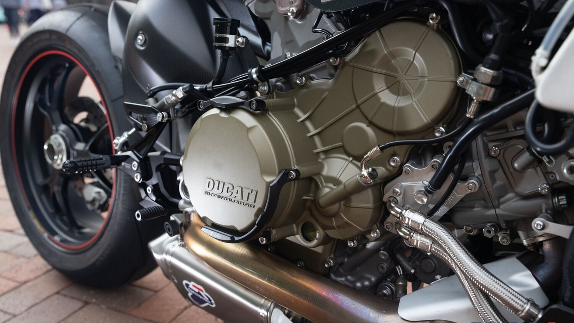 Ducati Panigale V4 "Cafe Racer" by Singular Rides - Motoblog