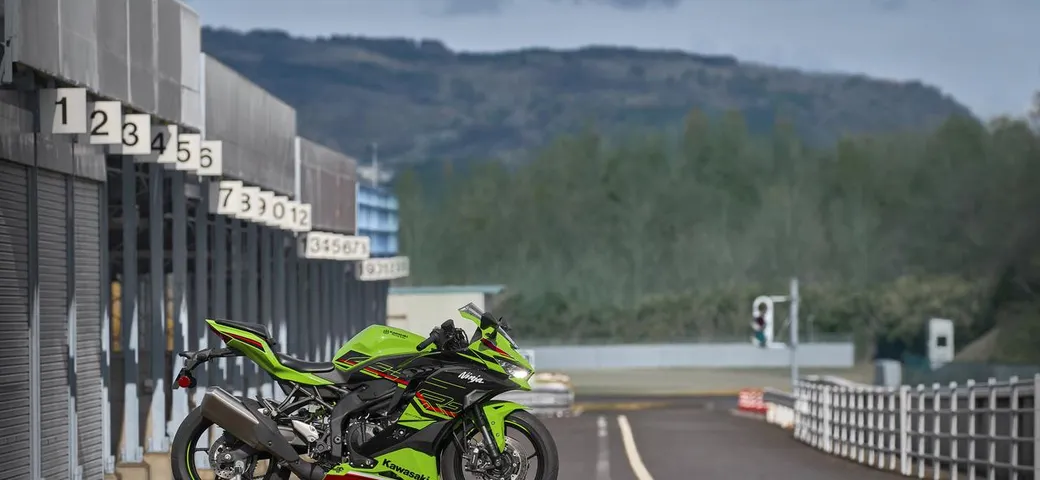 Kawasaki Ninja Trophy ZX - 4RR 2024: trofeo monomarca dedicato alla ...