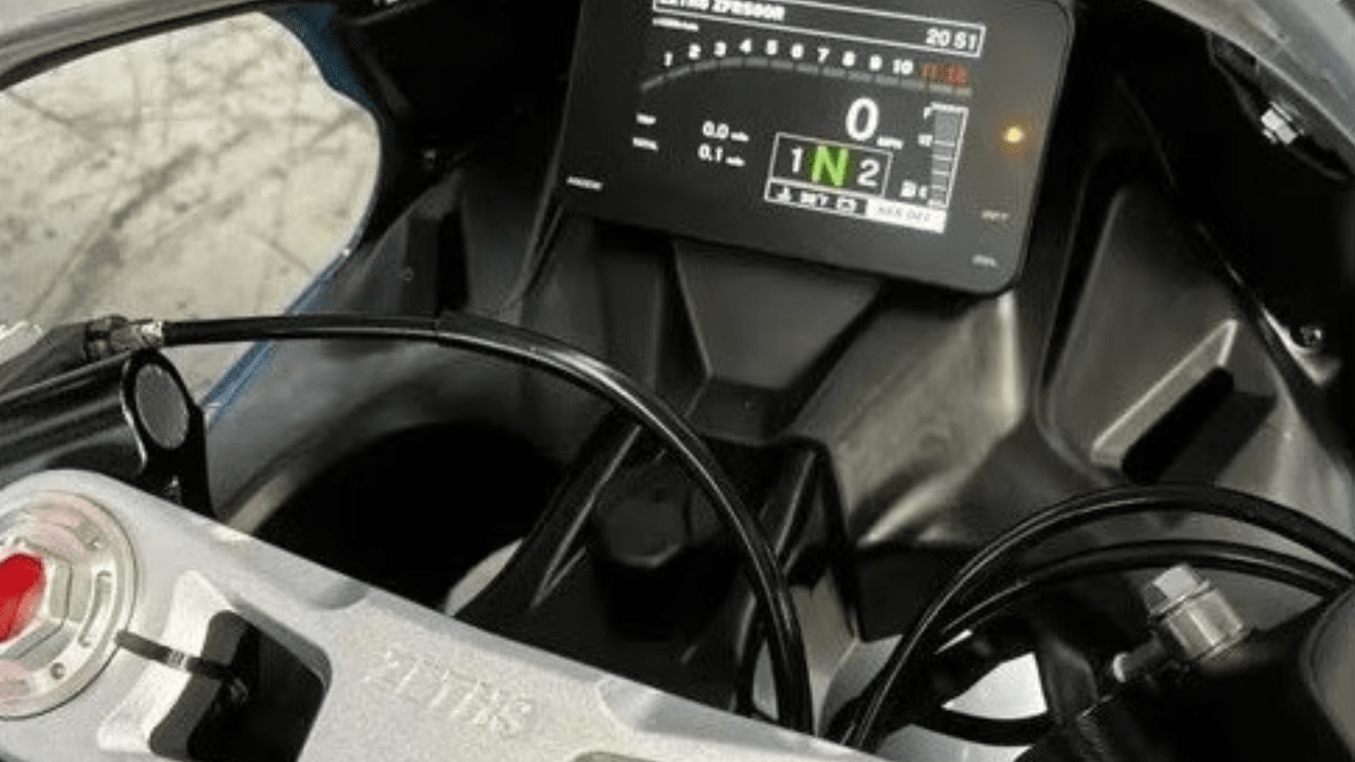 Zeths ZFR 500 R Avenger: la sportiva retrò cinese