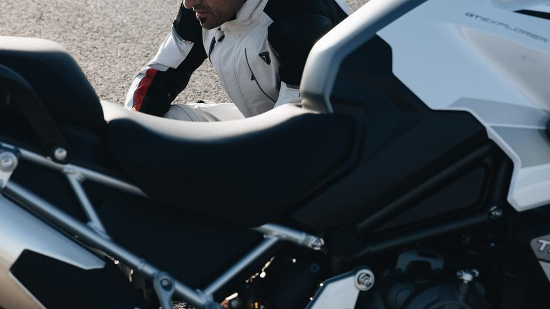 Triumph Motorcycles e Iván Cervantes conquistano un nuovo Guinness ...