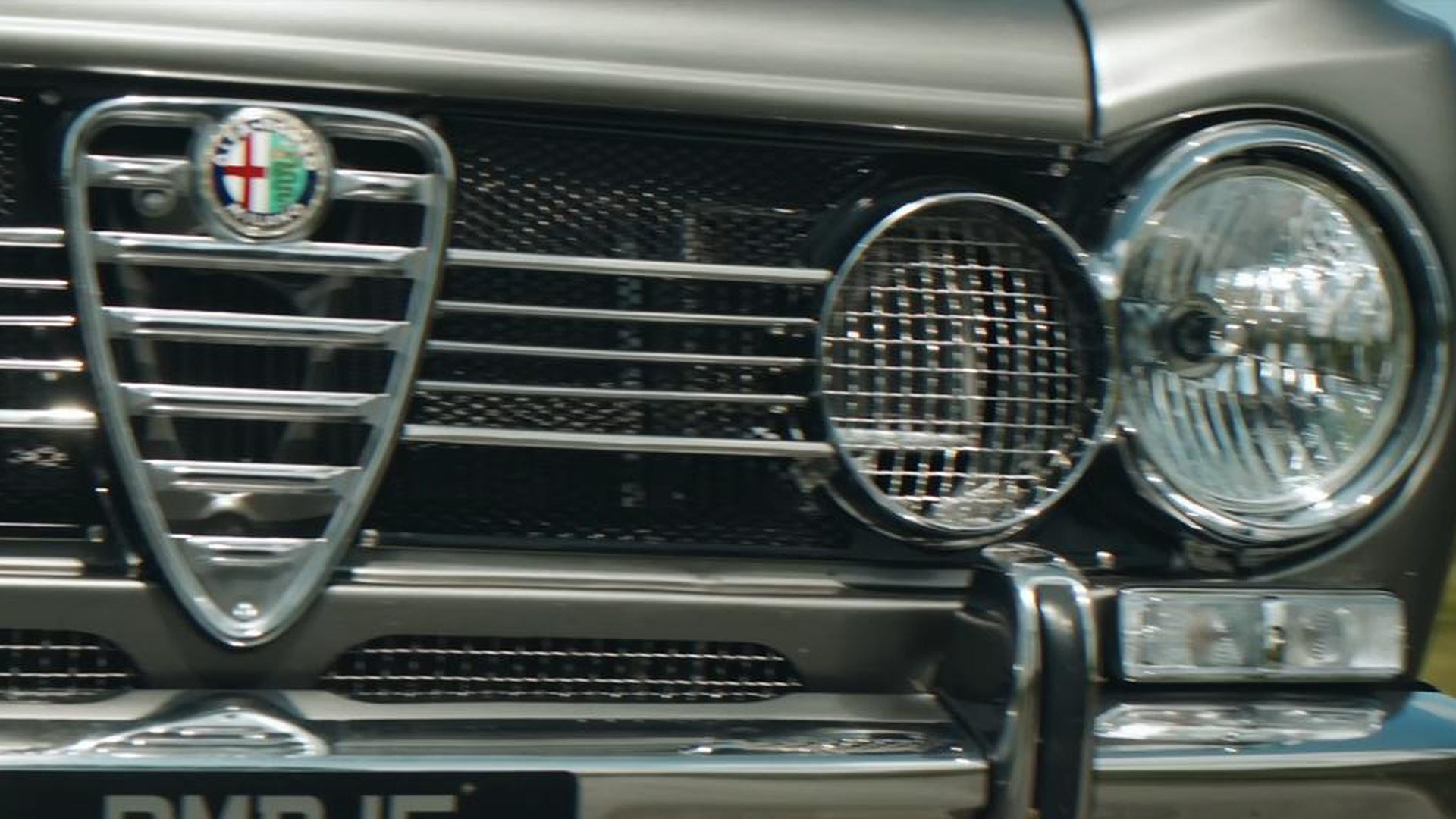 Alfaholics Giulia Super R 270: un nuovo restomod da 243 CV dedicato al ...