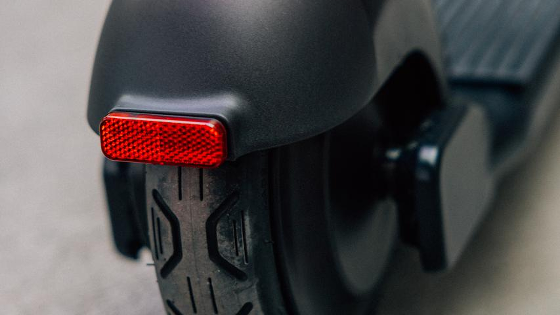 Husqvarna Skutta: debutta il nuovo monopattino elettrico del marchio ...