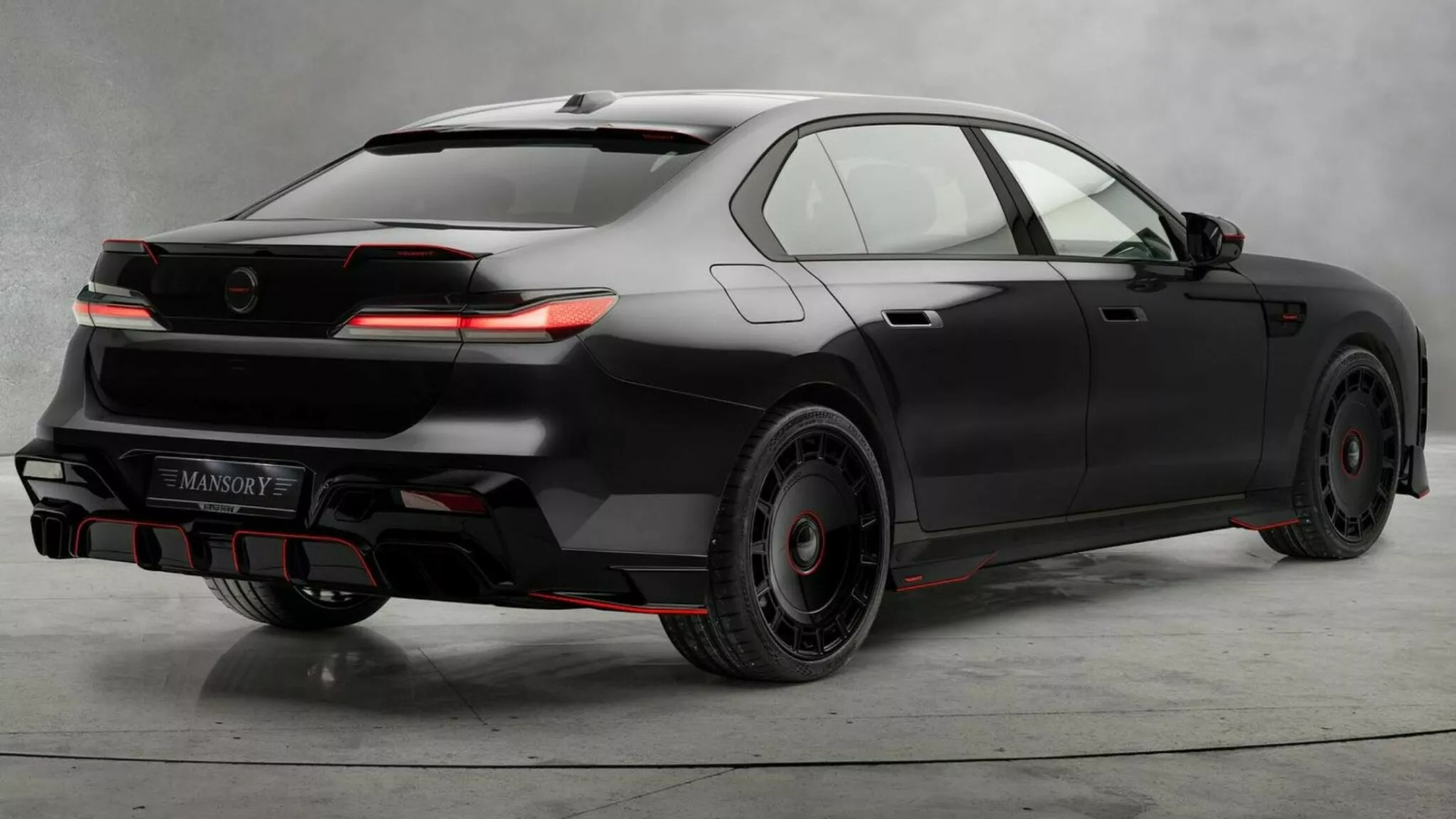 BMW Serie 7: ecco la versione di Mansory con il bodykit in fibra di ...