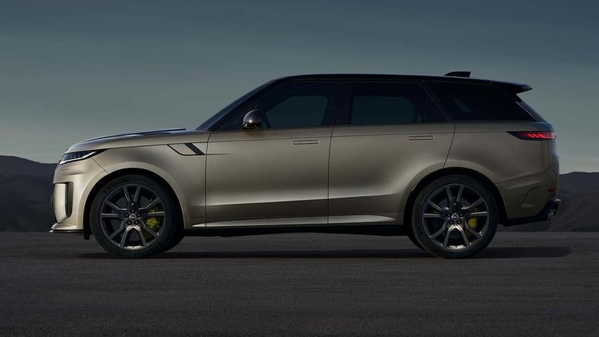 Svelata la nuova Range Rover Sport SV - Autoblog