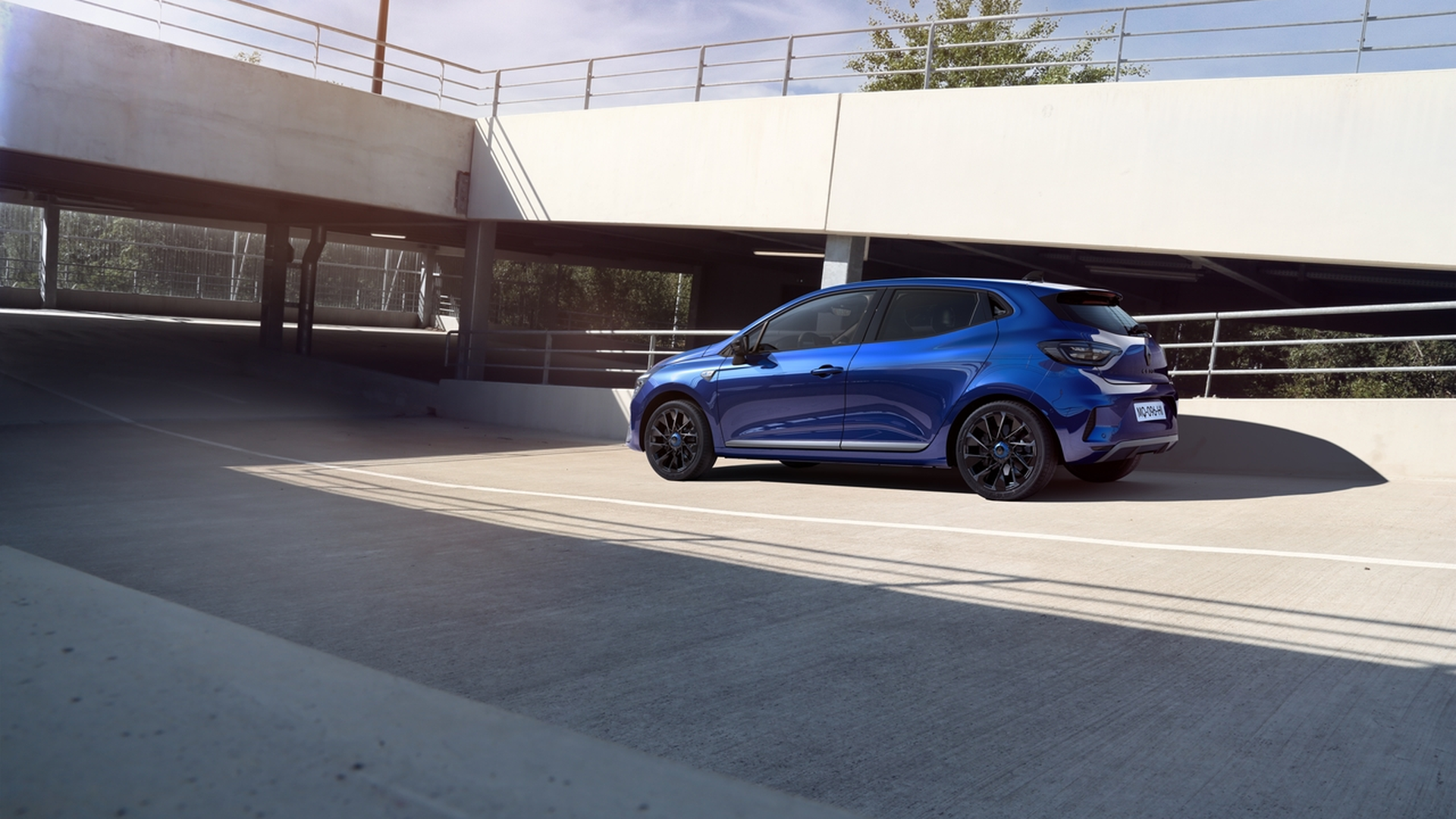 Renault Clio 2024: svelato il nuovo restyling con diverse novità - Autoblog