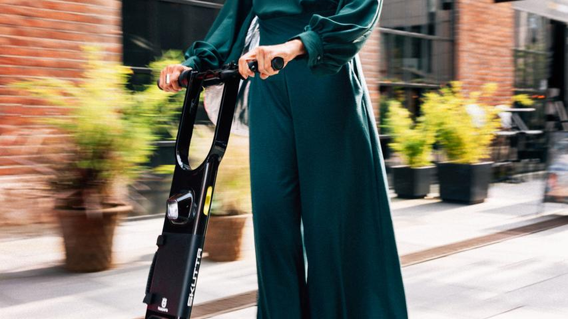 Husqvarna Skutta: debutta il nuovo monopattino elettrico del marchio ...