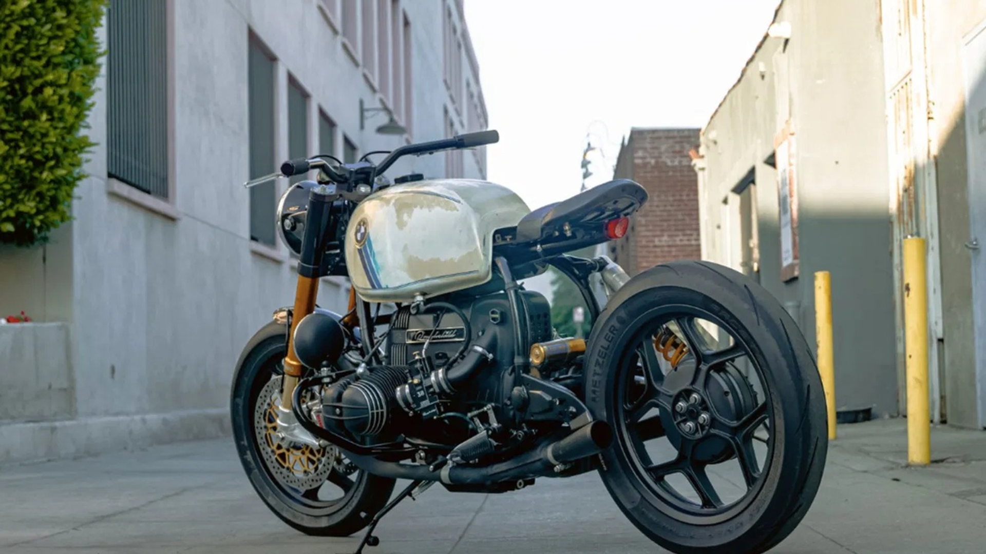 BMW R80 Custom di Brad Pitt: una moto iconica personalizzata - Motoblog