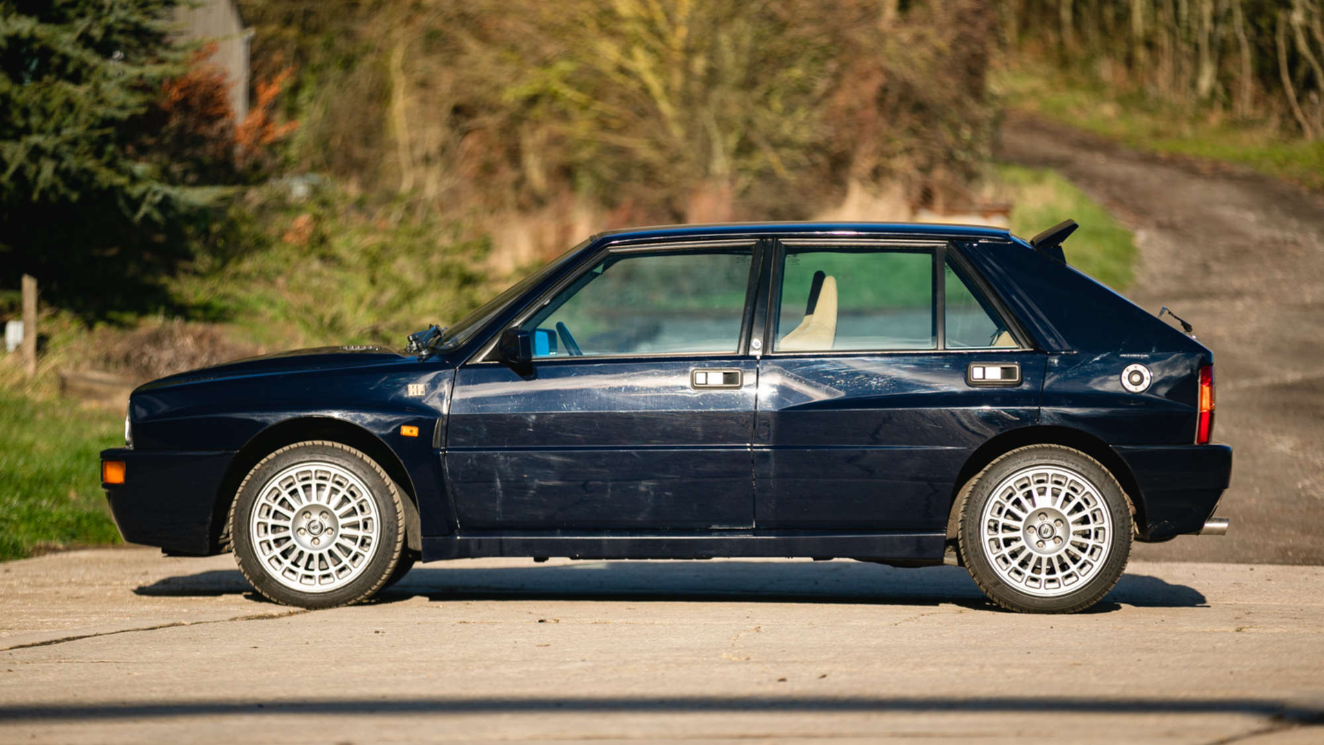 La Lancia Delta HF Integrale EVO II di Rowan Atkinson va all'asta